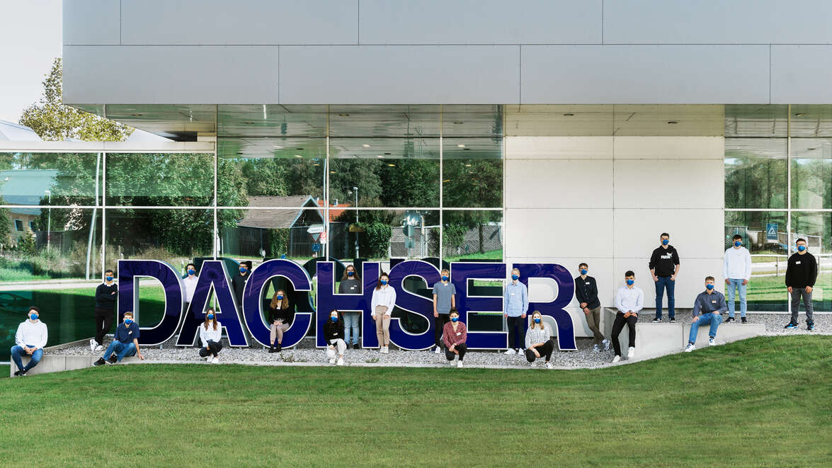 DACHSER stellt 613 Nachwuchskräfte ein